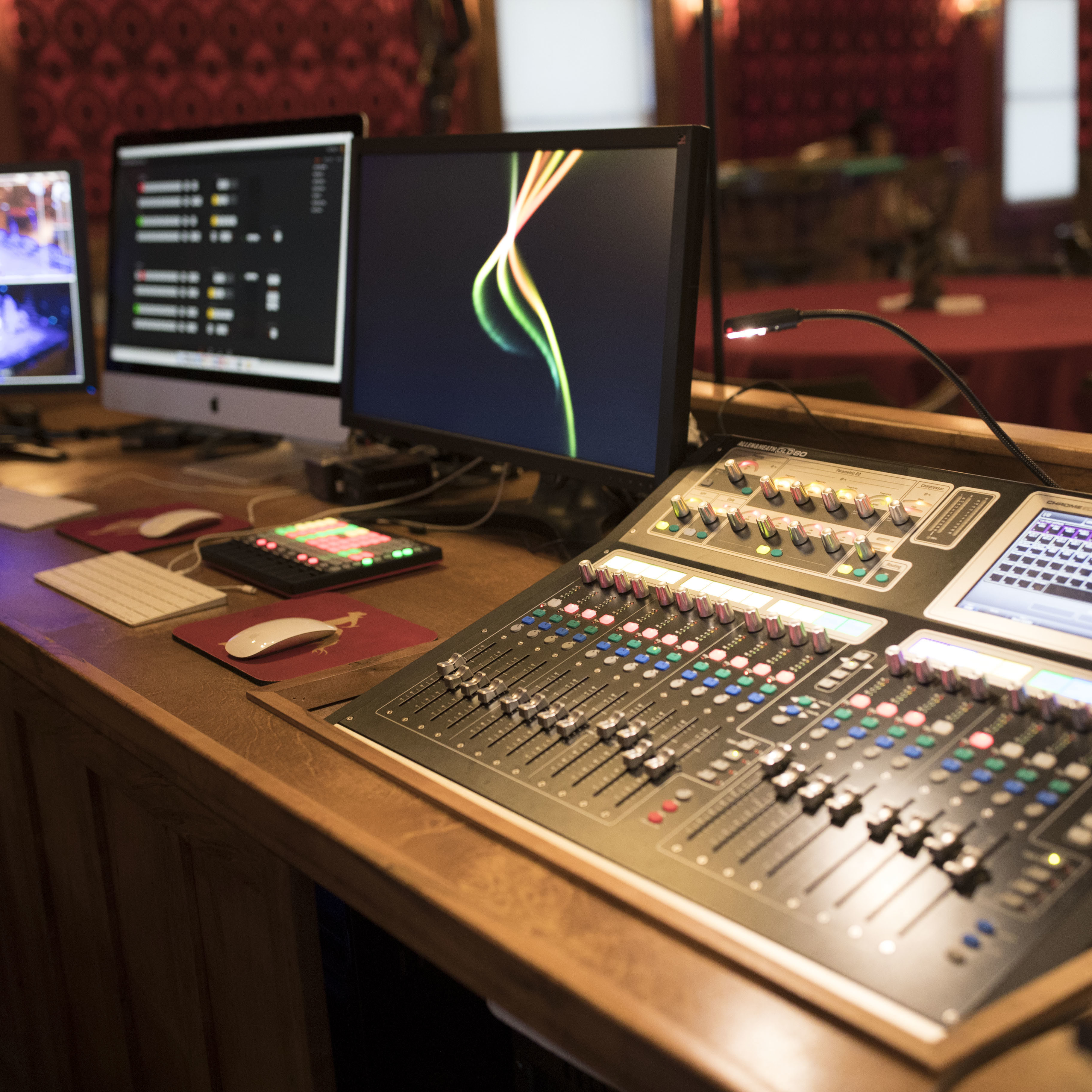 About Us - Saloon Studios