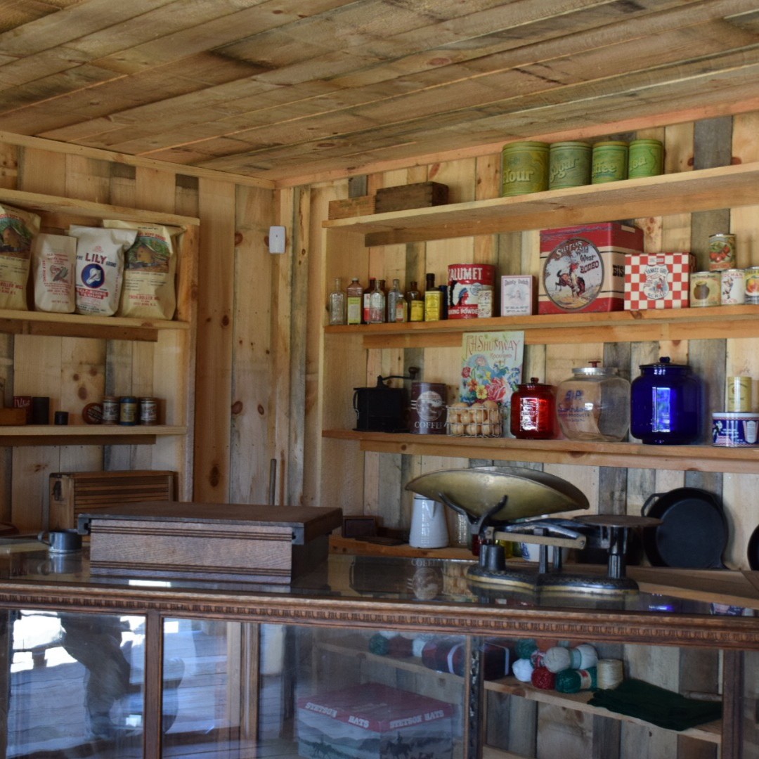 About Us - Saloon Studios